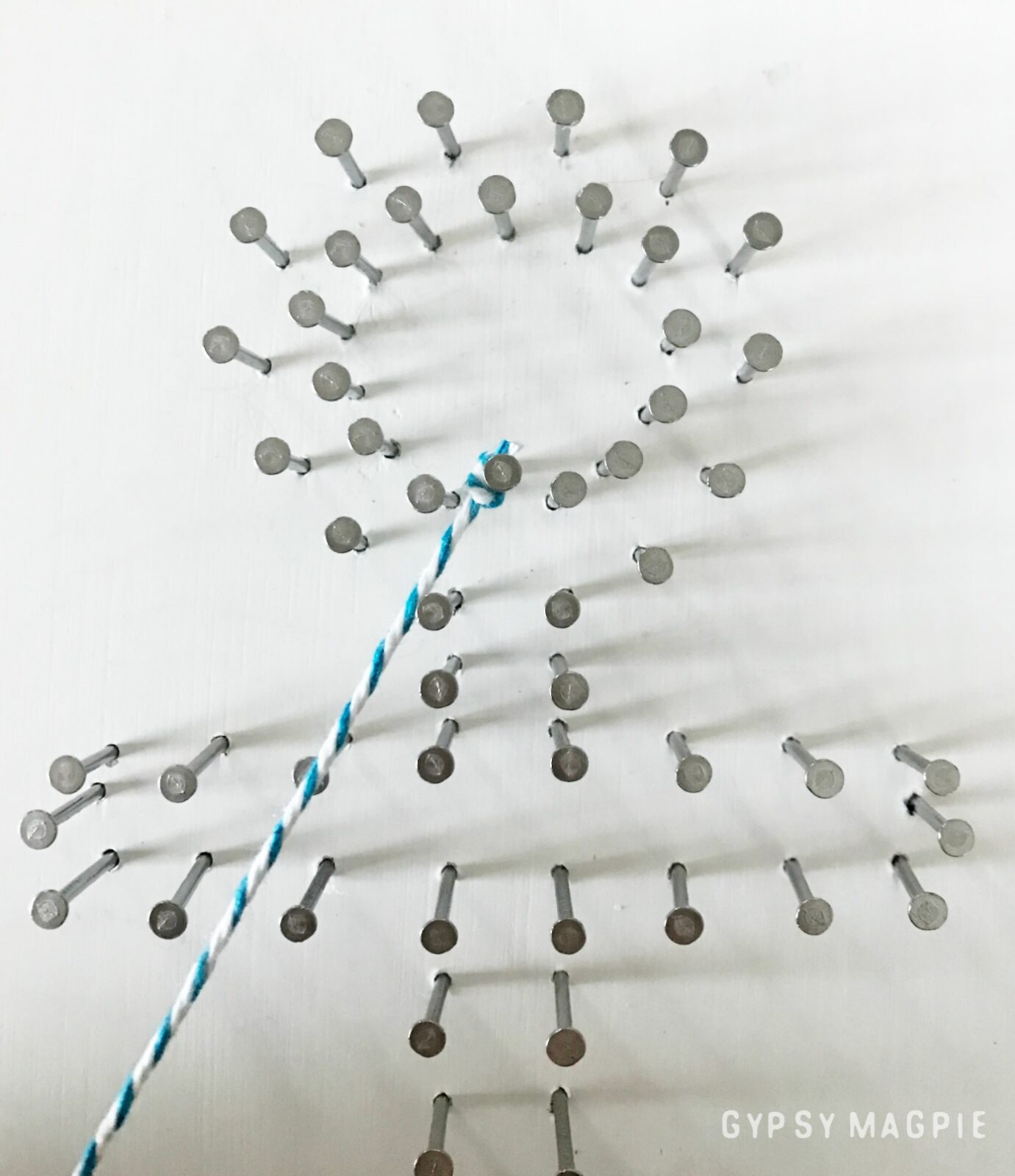 DIY Anchor String Art #PRINCEofPEACE - Gypsy Magpie