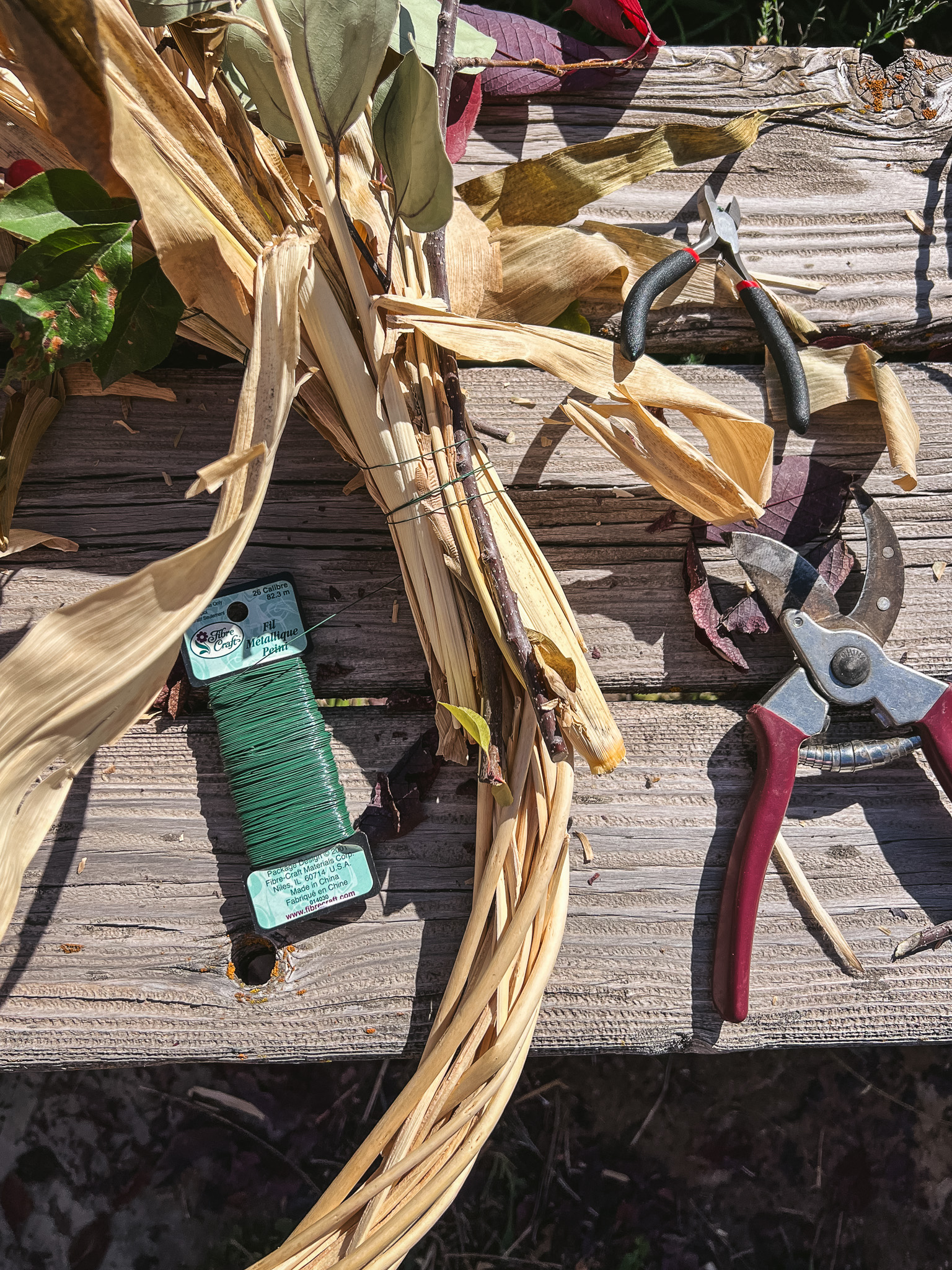 Make a Stunning Handmade Corn Husk Wreath for Fall | Gypsy Magpie